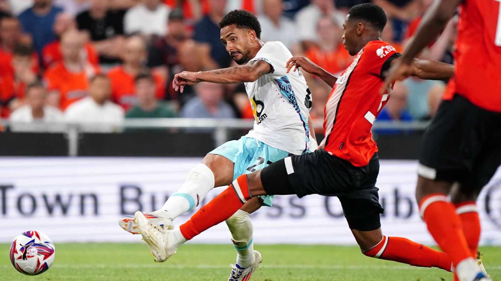 Luton 1-4 Burnley commentary | Football News | Sky Sports