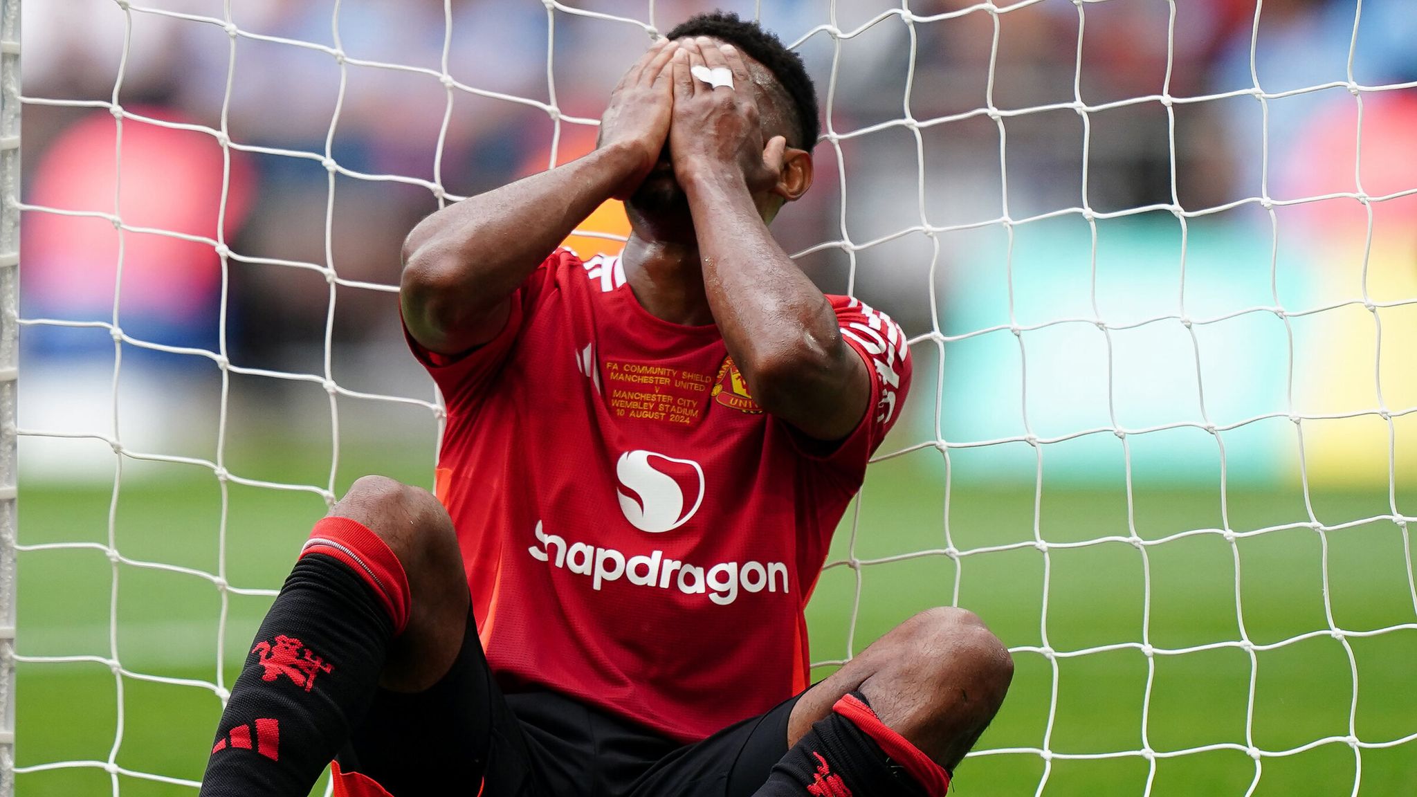 Man City 1-1 Man Utd (7-6 on pens): Manuel Akanji converts winning spot ...