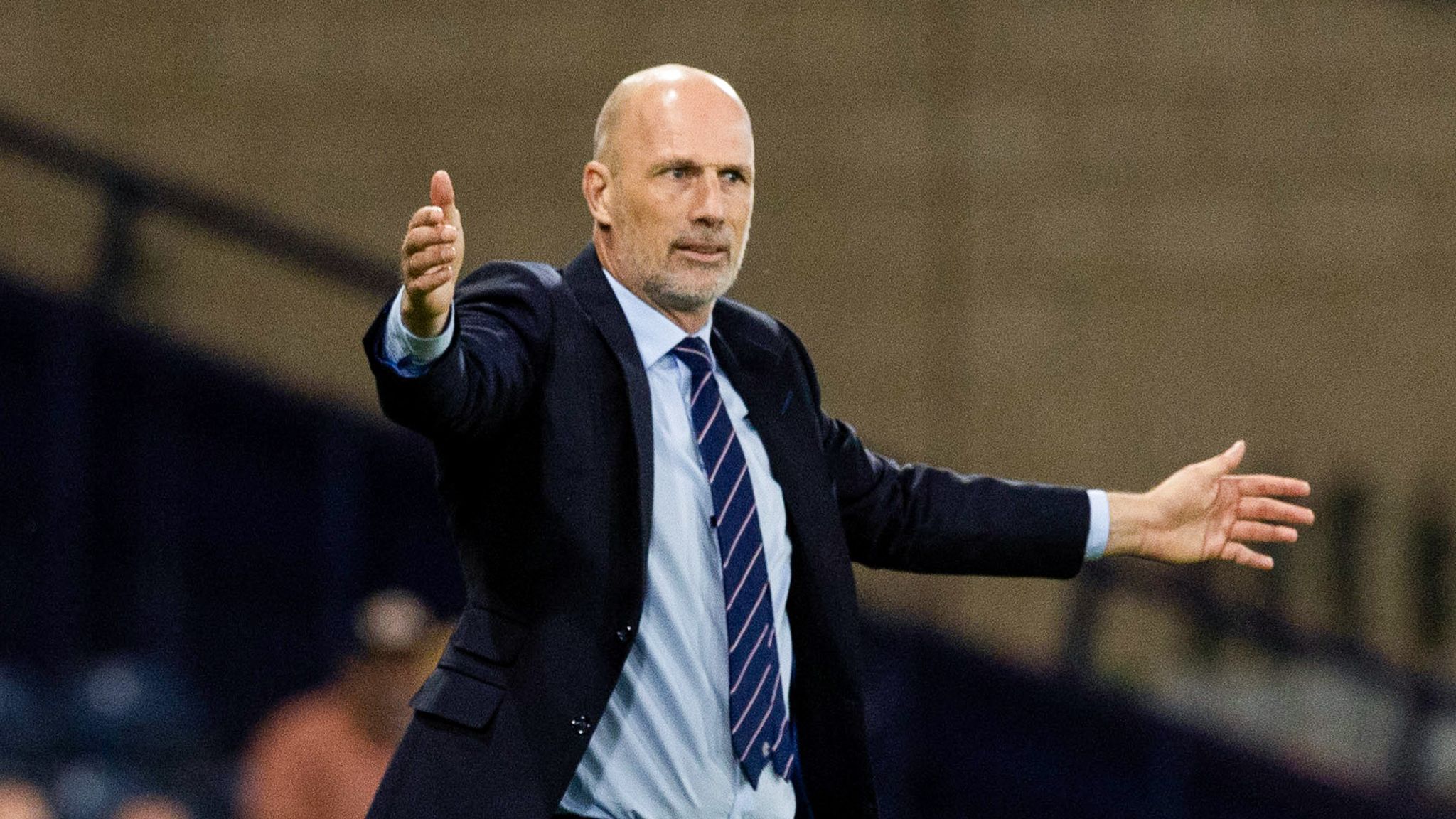Rangers: Philippe Clement uses Man Utd treble winners as example to ...