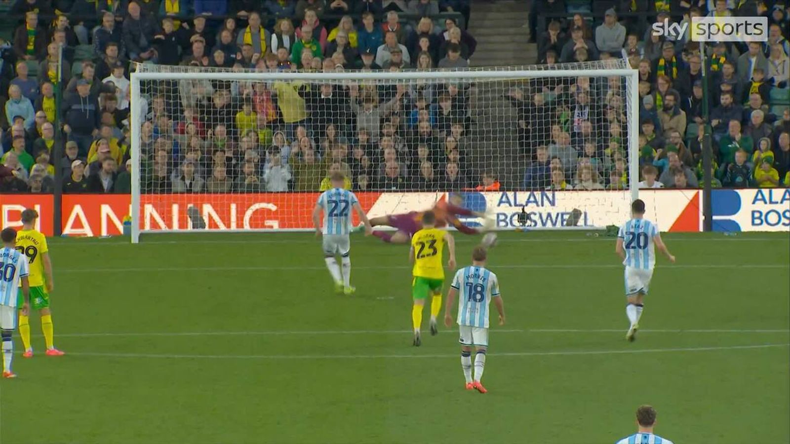 'What have I just seen?!' | M'boro miss pen, two mins later Norwich ...