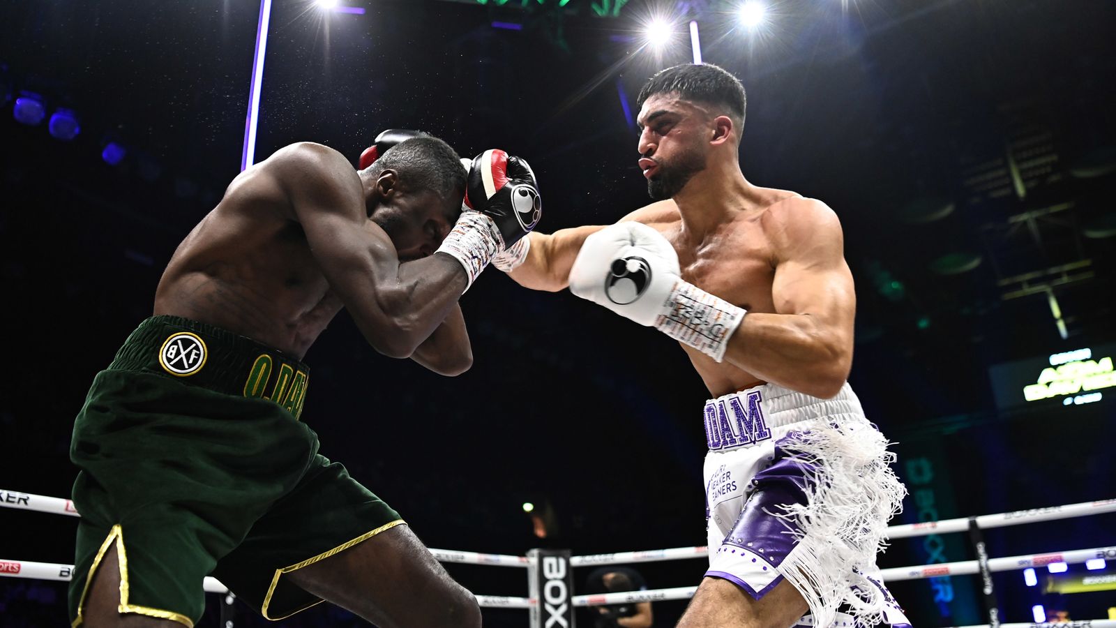 Adam Azim delivers stunning finish to take out Ohara Davies in eight ...