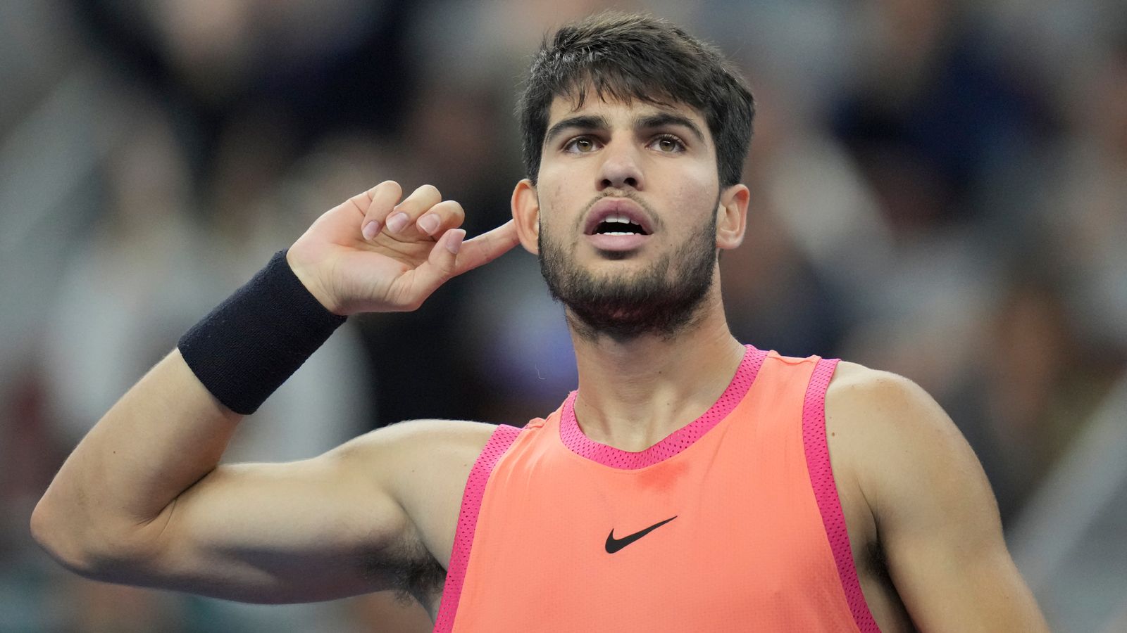 Carlos Alcaraz on Jannik Sinner: We are not close friends, but there is ...