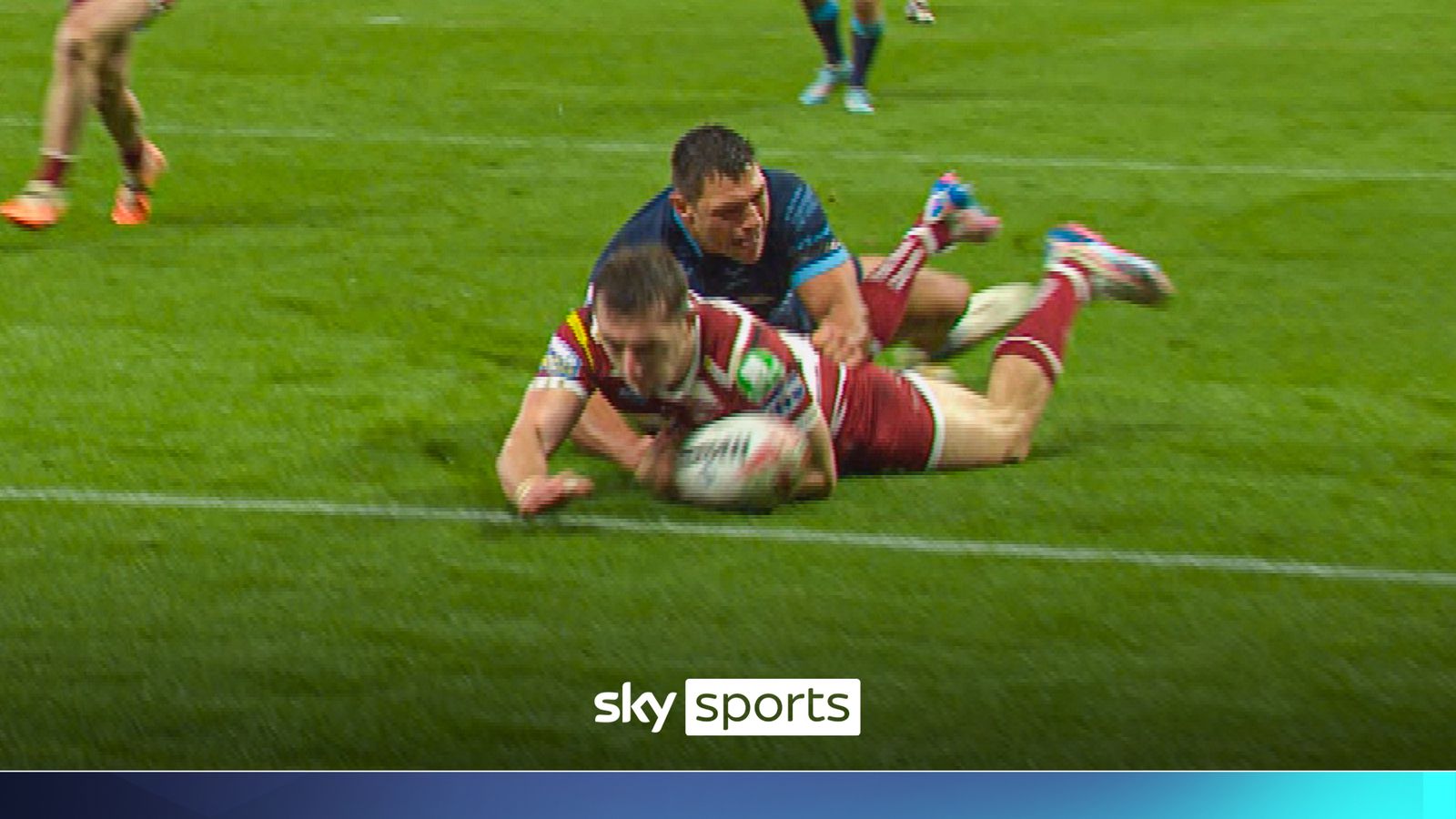 Grand Final: Ryan Hall comes to Hull KR with a try saving tackle on ...