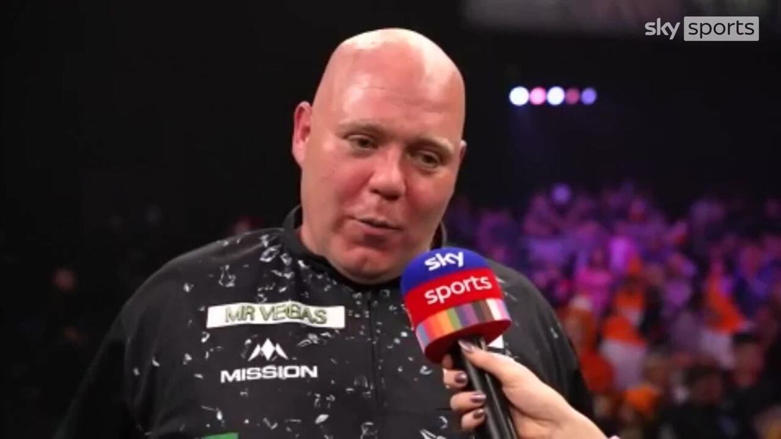 Grand Slam of Darts | Martin Lukeman: Winning picture with wife on ...