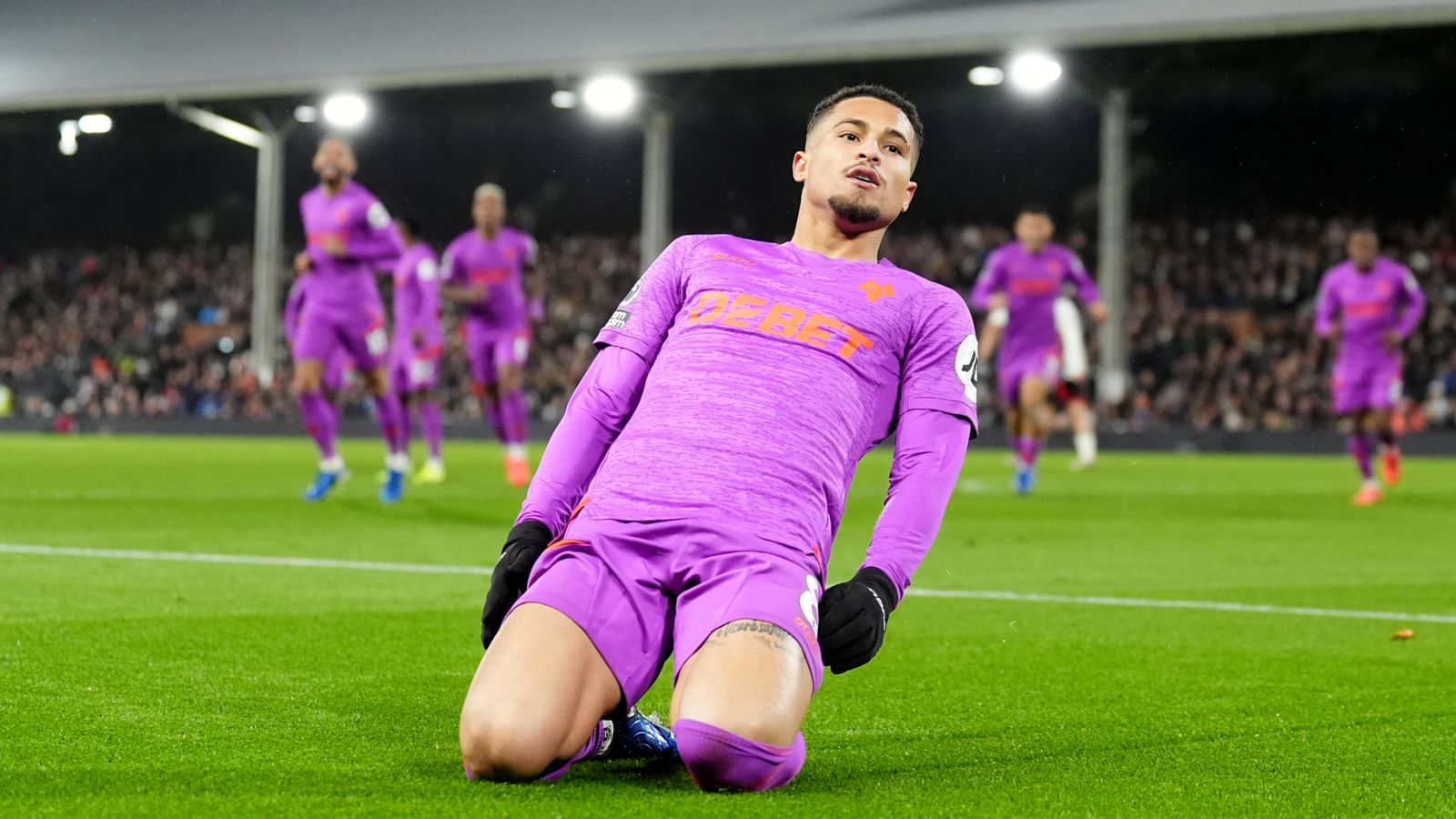 Fulham vs Wolves LIVE! Premier League match updates, news and score ...