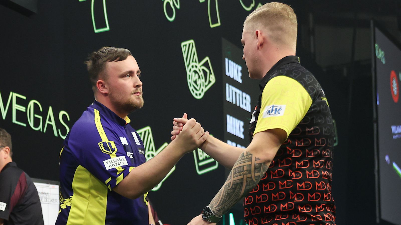 Grand Slam of Darts: Mike De Decker calls out fans and after whistling ...