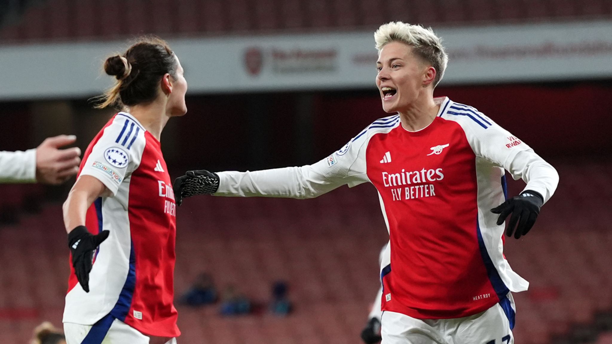 Arsenal Women 1 - 0 Juventus Women - Match Report & Highlights