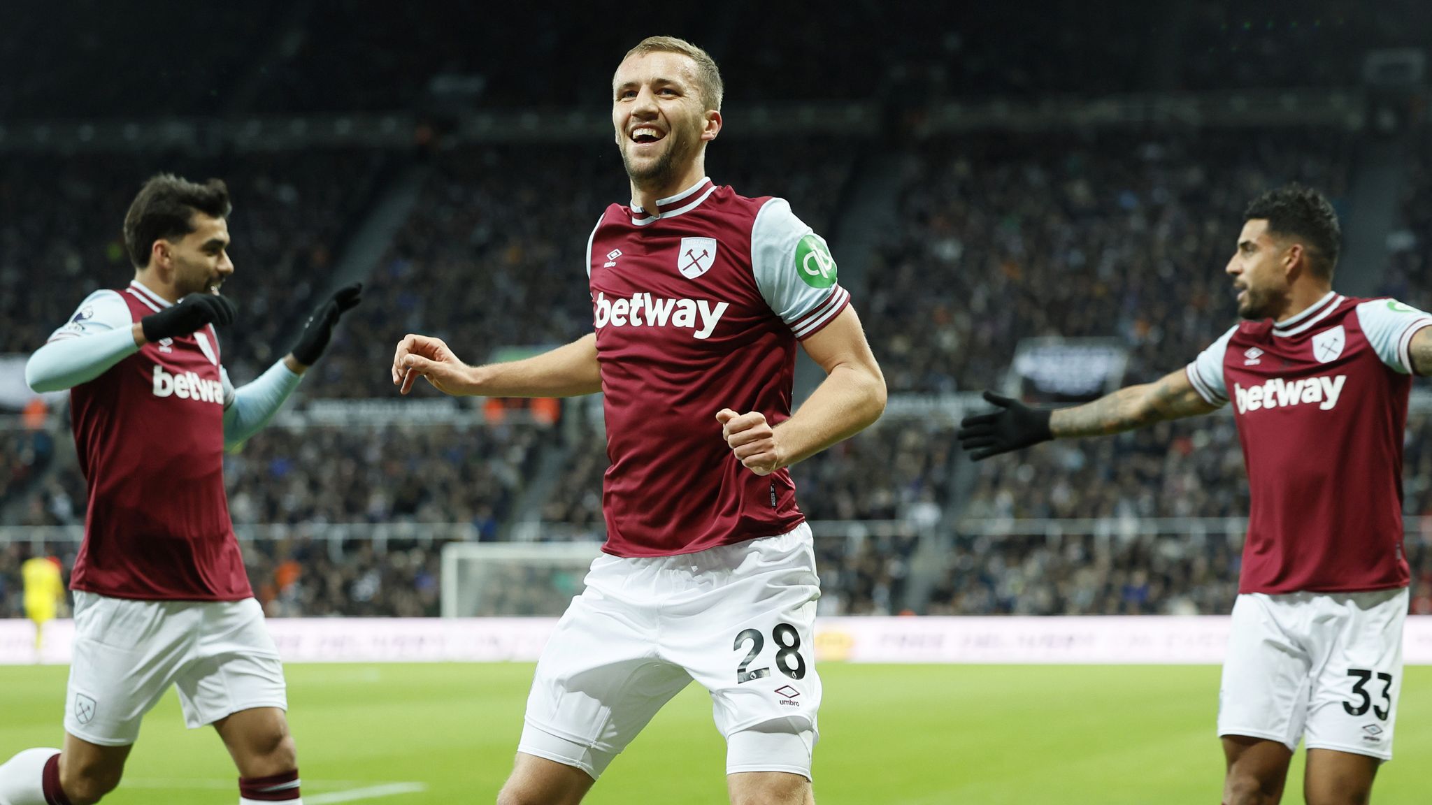 Newcastle 0-2 West Ham: Tomas Soucek and Aaron Wan-Bissaka goals ease ...