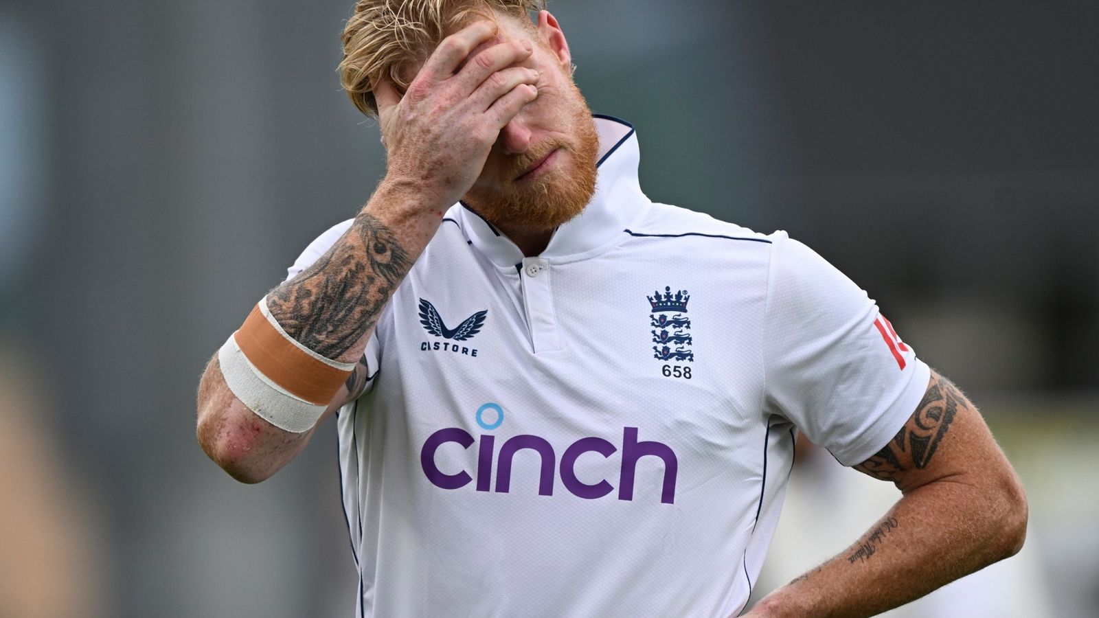 Ben Stokes: England captain limps off with hamstring injury during ...