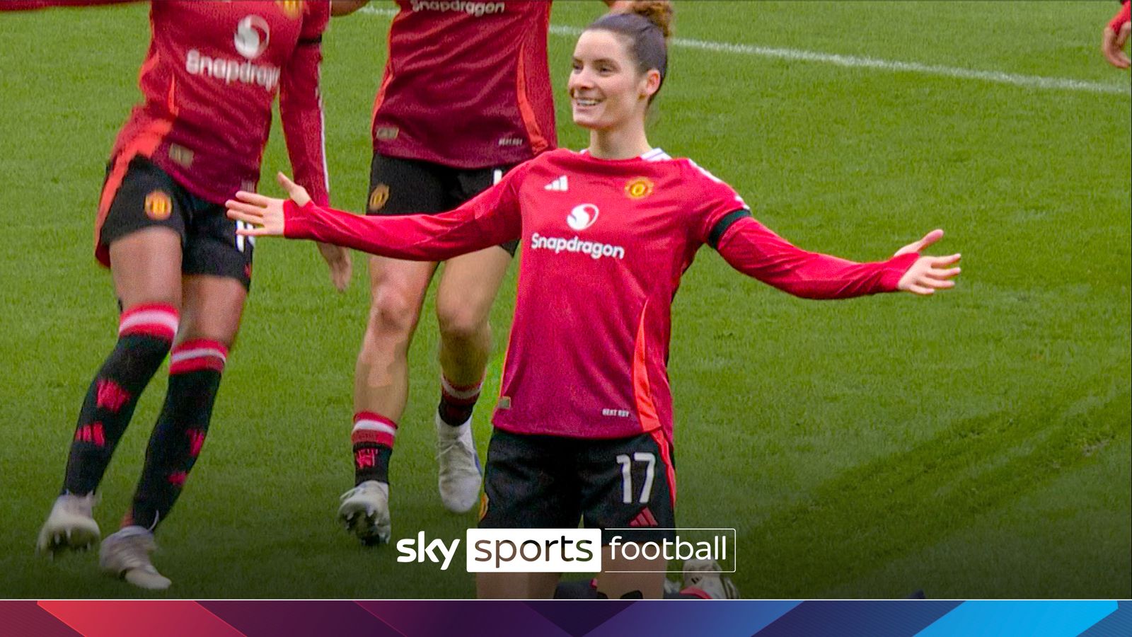 Man Utd Women 4 - 0 Liverpool Women - Match Report & Highlights