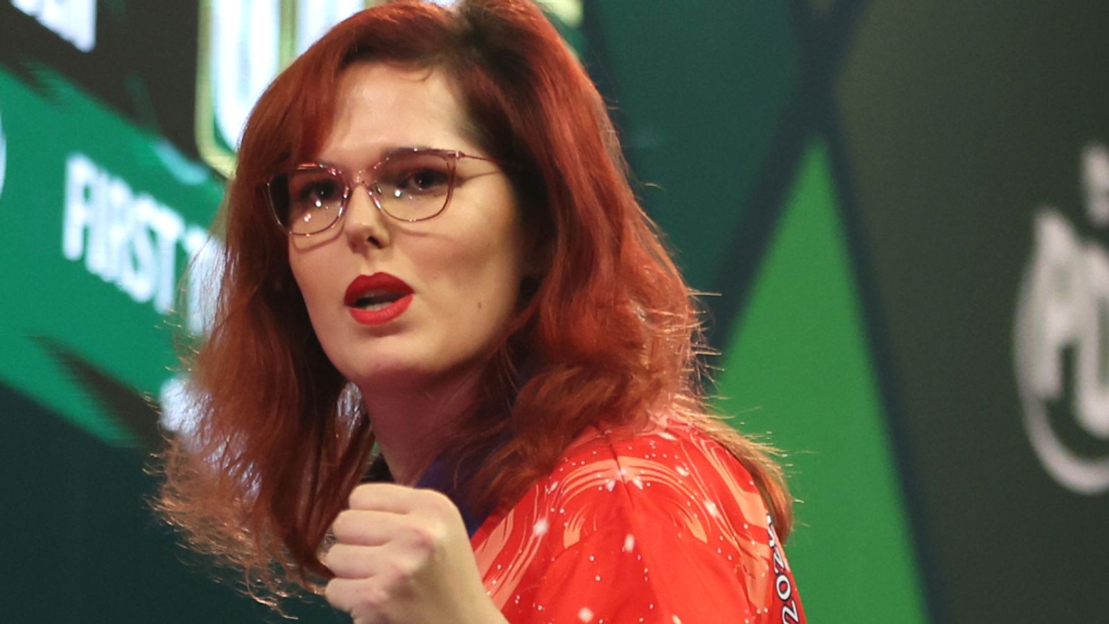 World Darts Championship: Noa-Lynn van Leuven beaten by Kevin Doets in ...