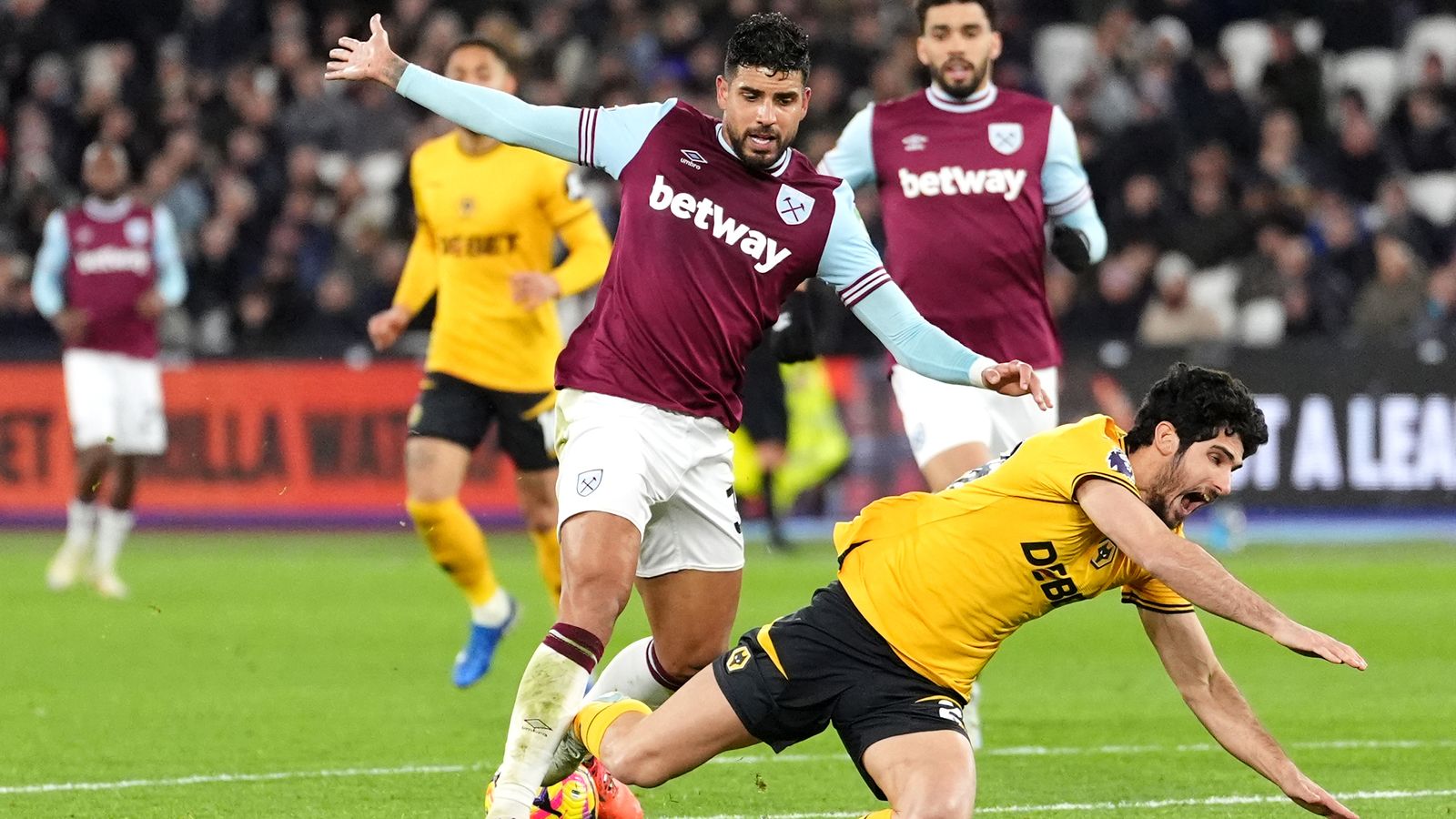 Gary O'Neil defends his position as Wolves manager despite loss to West ...