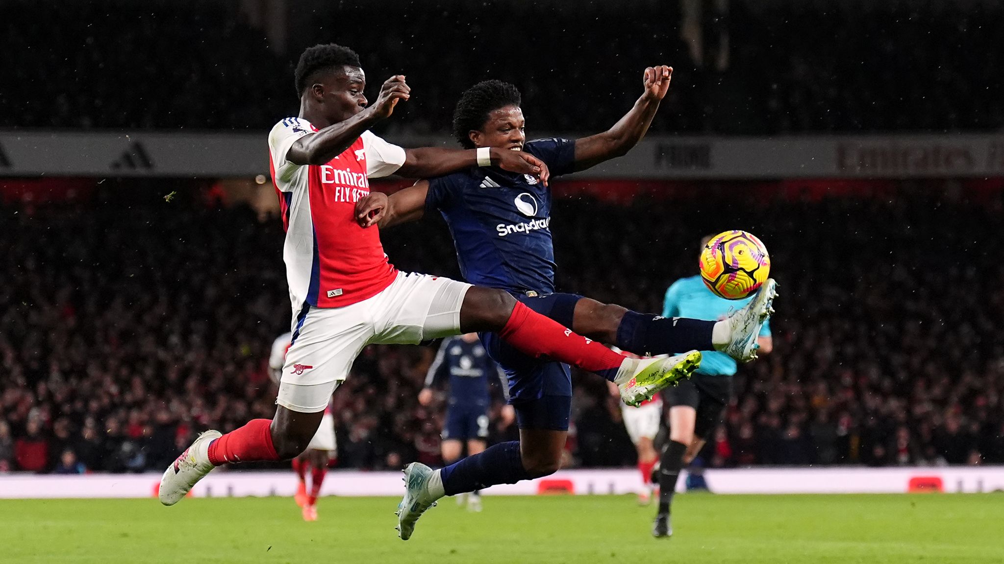 Arsenal 2-0 Man Utd: Jurrien Timber and William Saliba score from corners as Gunners close gap ...