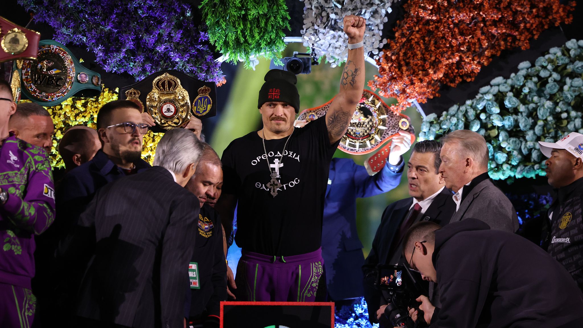 Usyk vs Fury 2: Tyson Fury weighs in almost four stone heavier than ...
