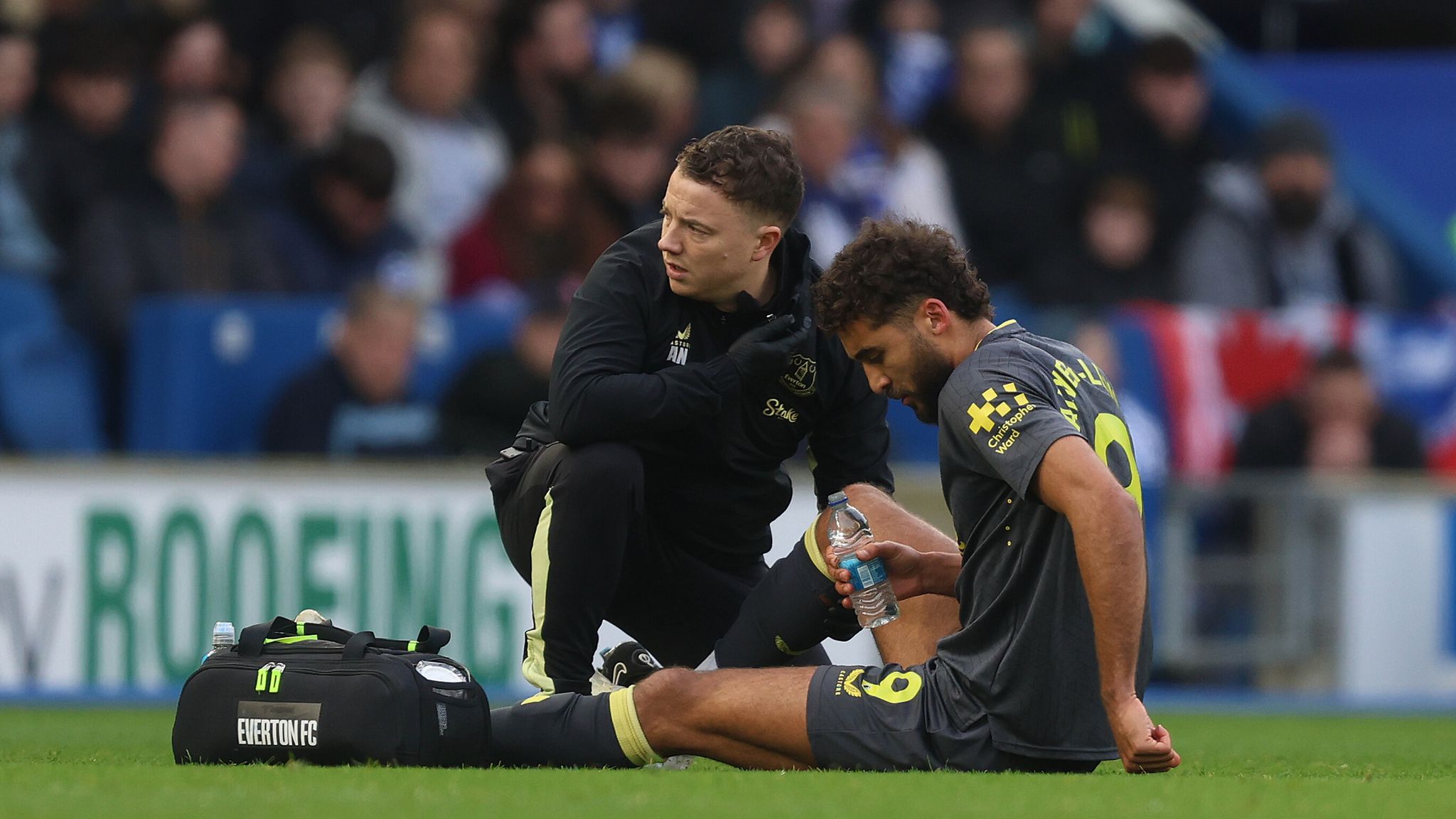 Dominic Calvert-Lewin injury: Everton striker to see specialist on ...