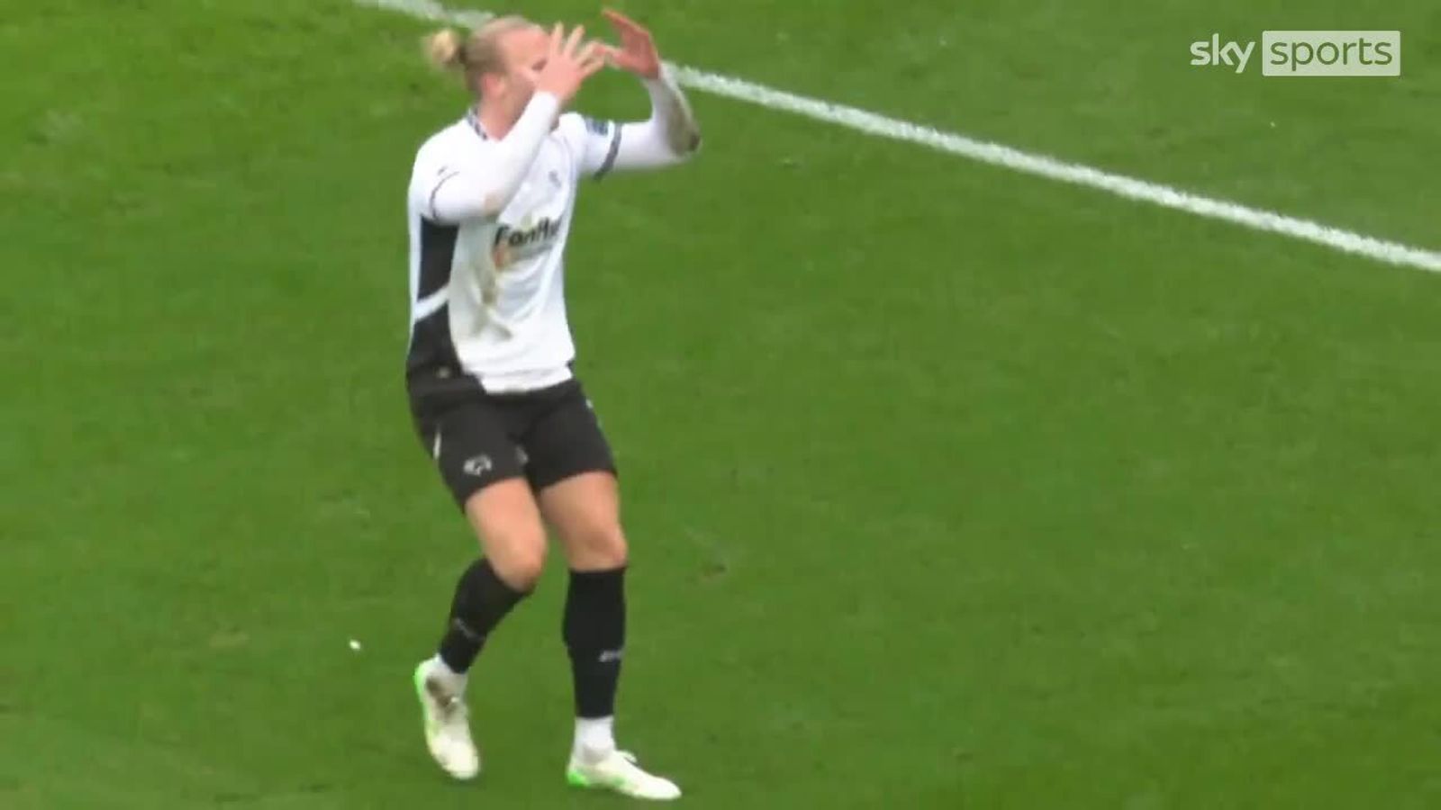 Behind the Whistle: Did the linesman get this offside call wrong ...