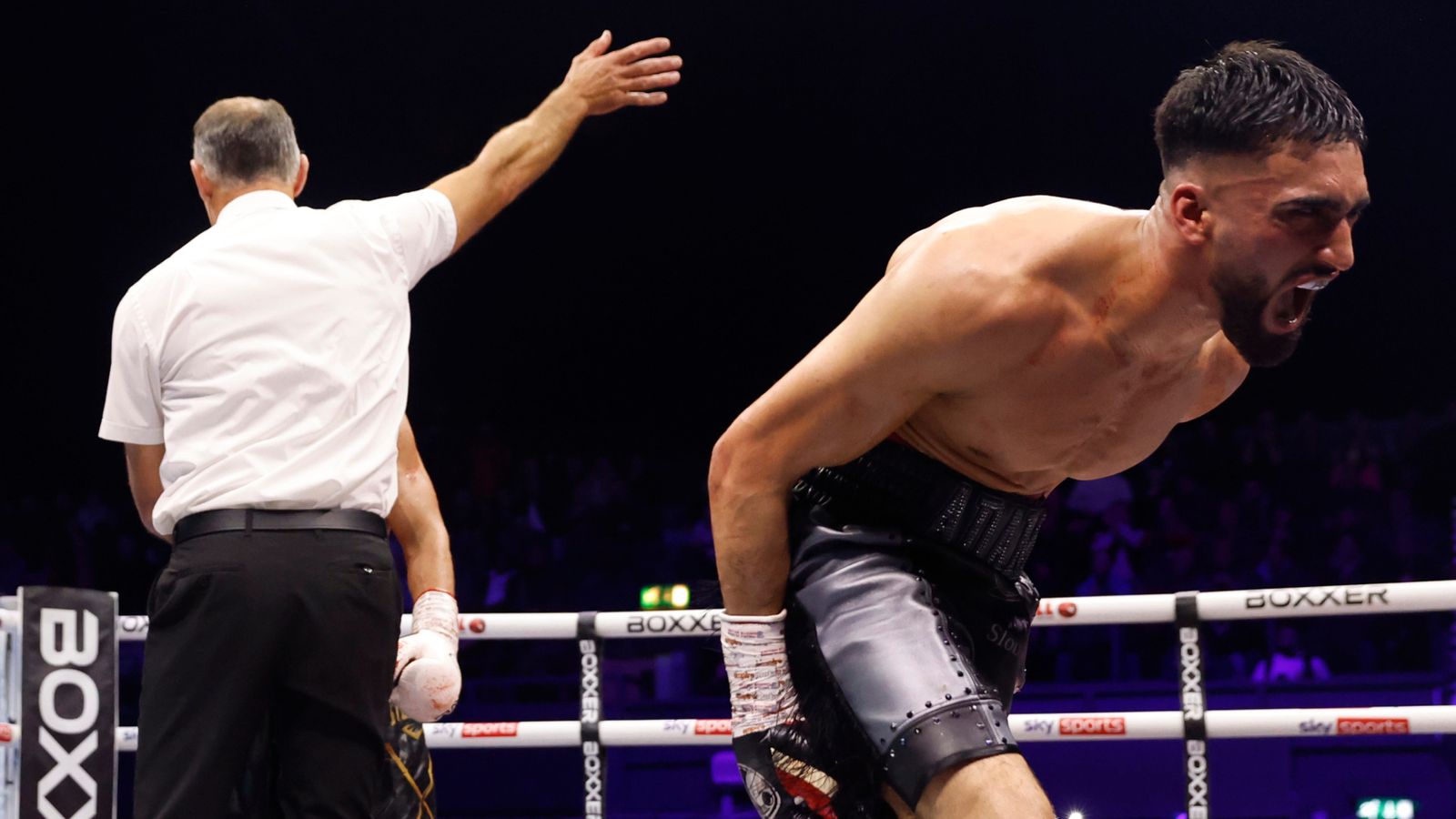 Adam Azim hammers former champion Sergey Lipinets to seize stoppage ...