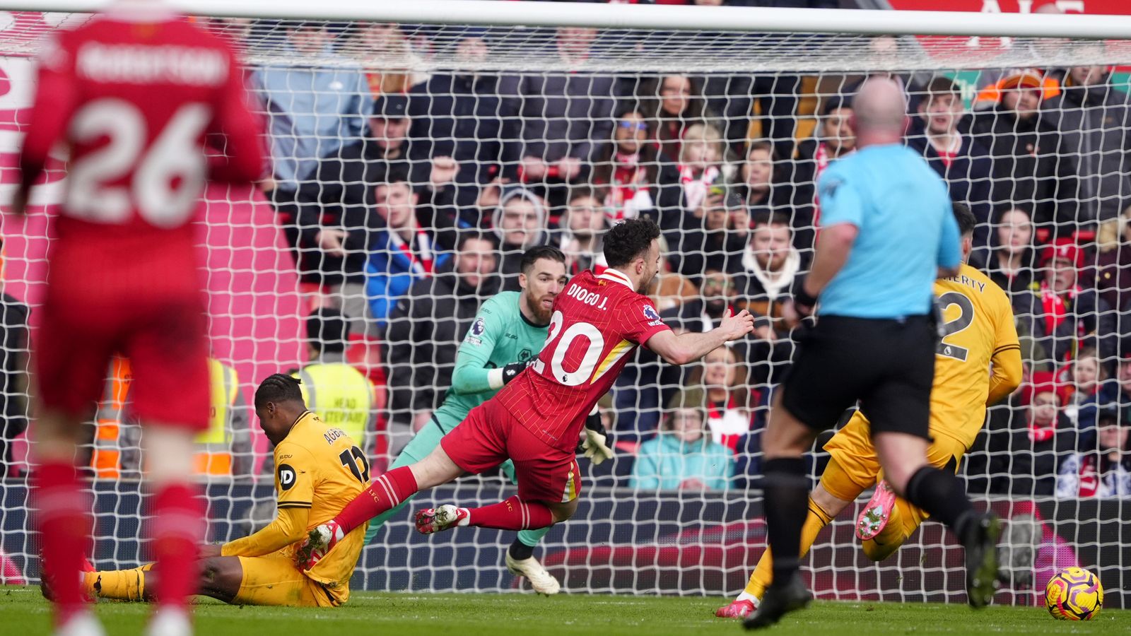 Match Officials Mic'd Up: PGMOL's Howard Webb discusses Diogo Jota's overturned penalty for ...