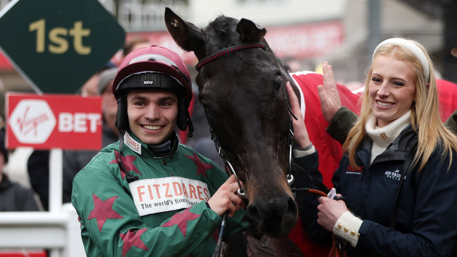 Sandown: Handstands just fends off Jango Baie in Scilly Isles thriller ...