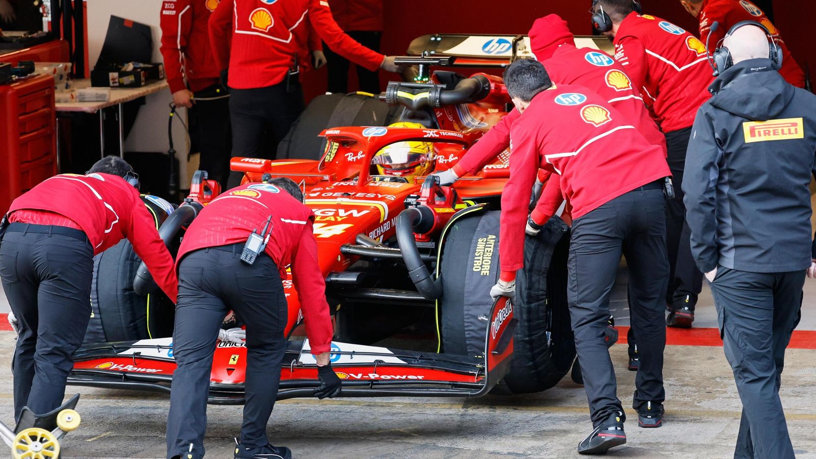 Lewis Hamilton: Ferrari driver runs team's 2024 F1 car at Pirelli test ...