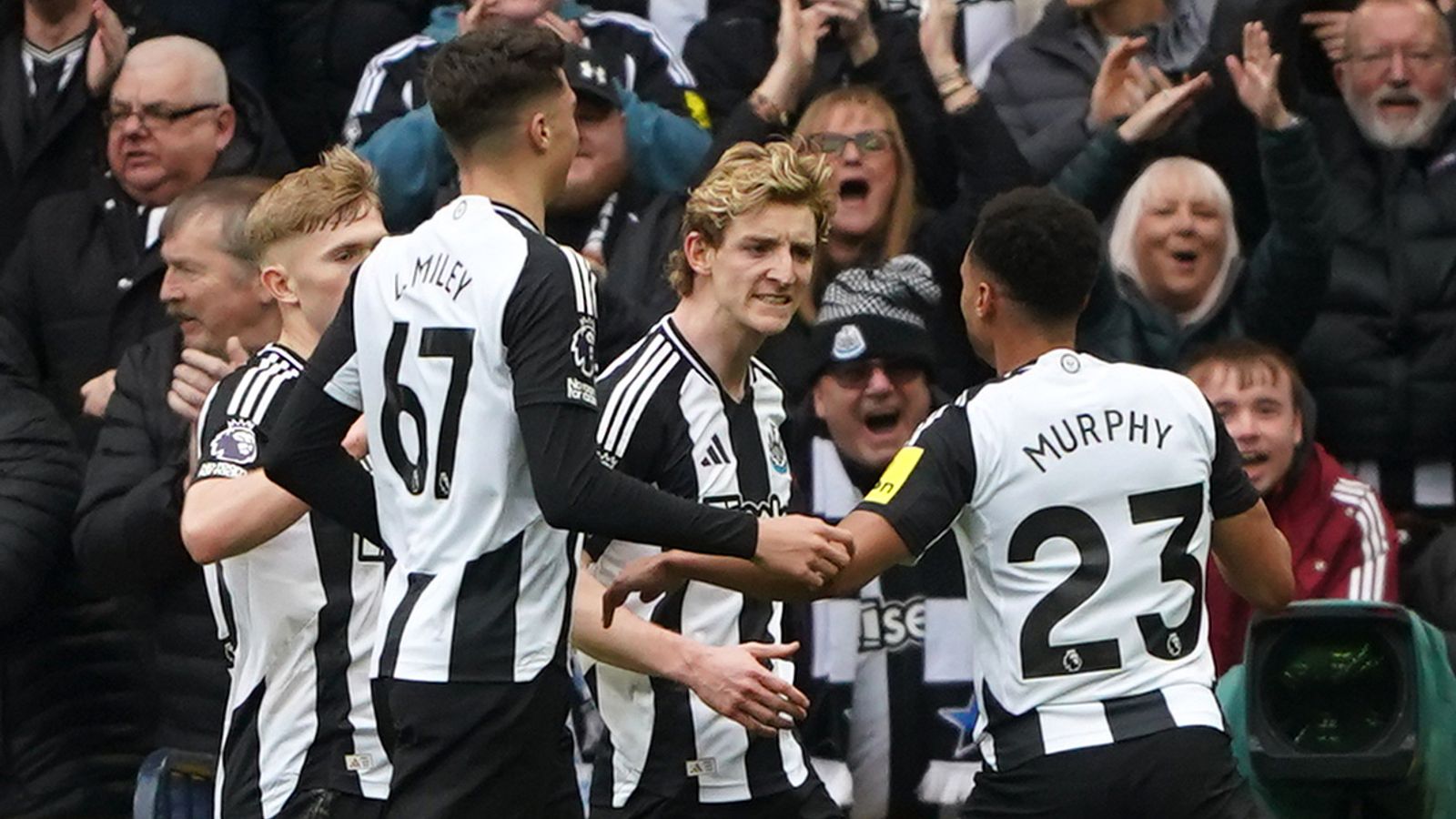 Newcastle vs Nottingham Forest LIVE! Premier League match updates, news ...