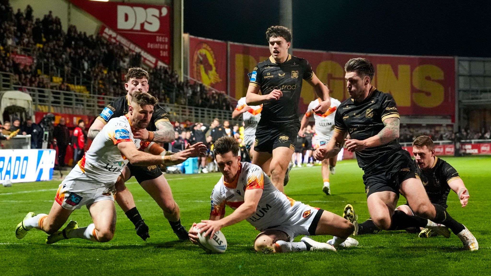 Hull KR 19-18 Castleford Tigers: Mikey Lewis delivers golden-point ...