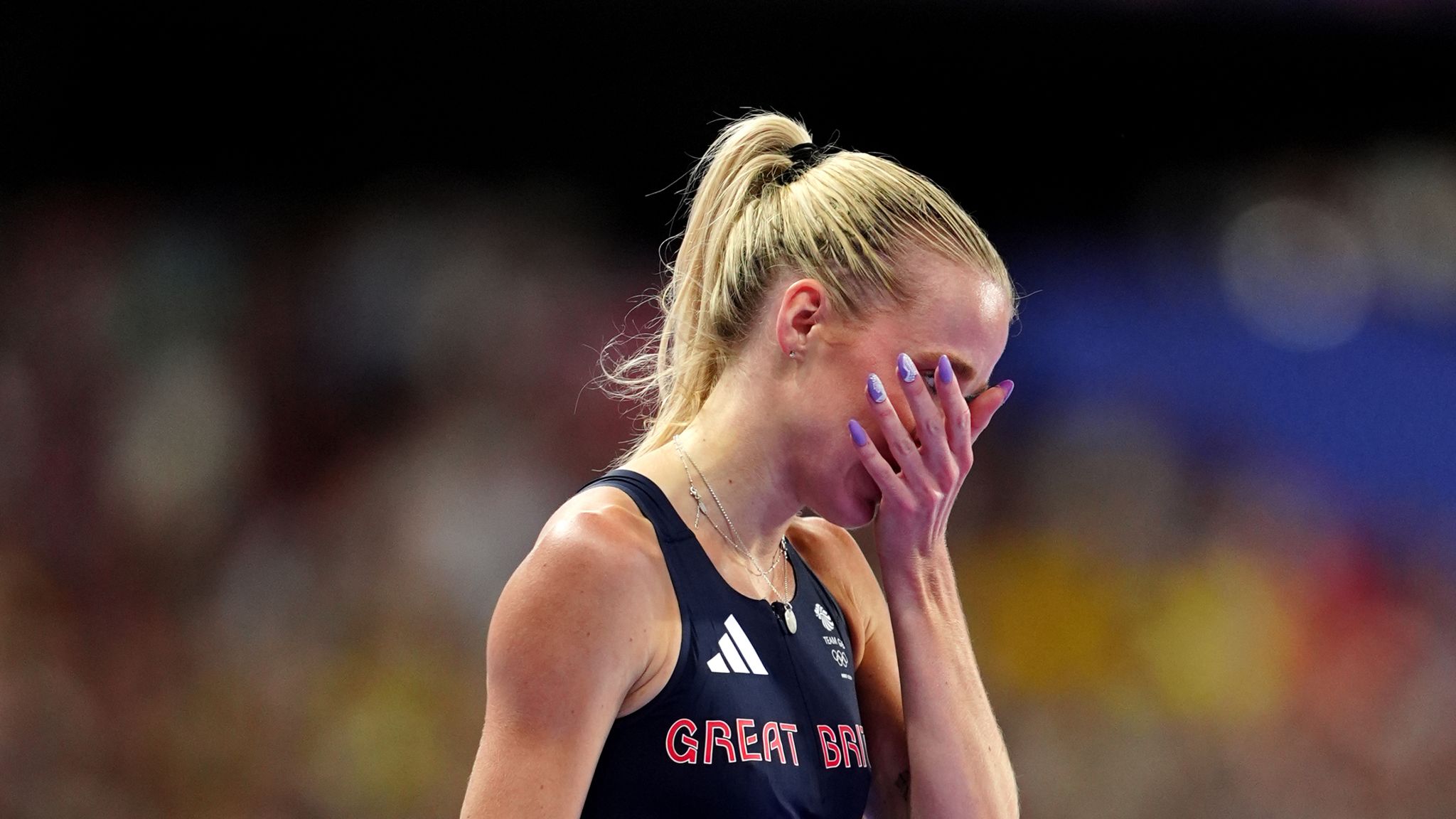 Keely Hodgkinson: Olympic champion forced to withdraw from record ...