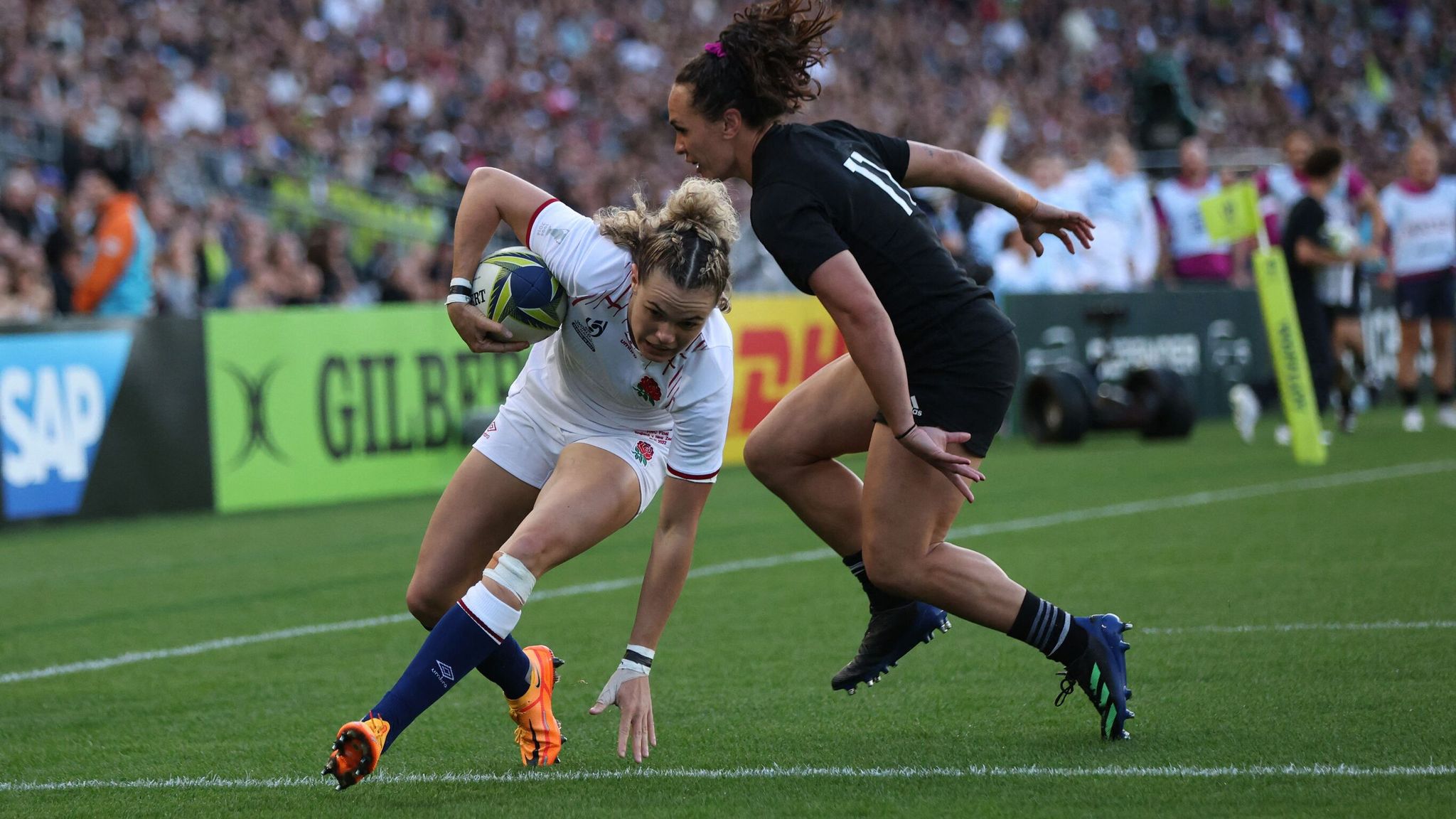 Ellie Kildunne: Red Roses have chance to write England Rugby World Cup ...
