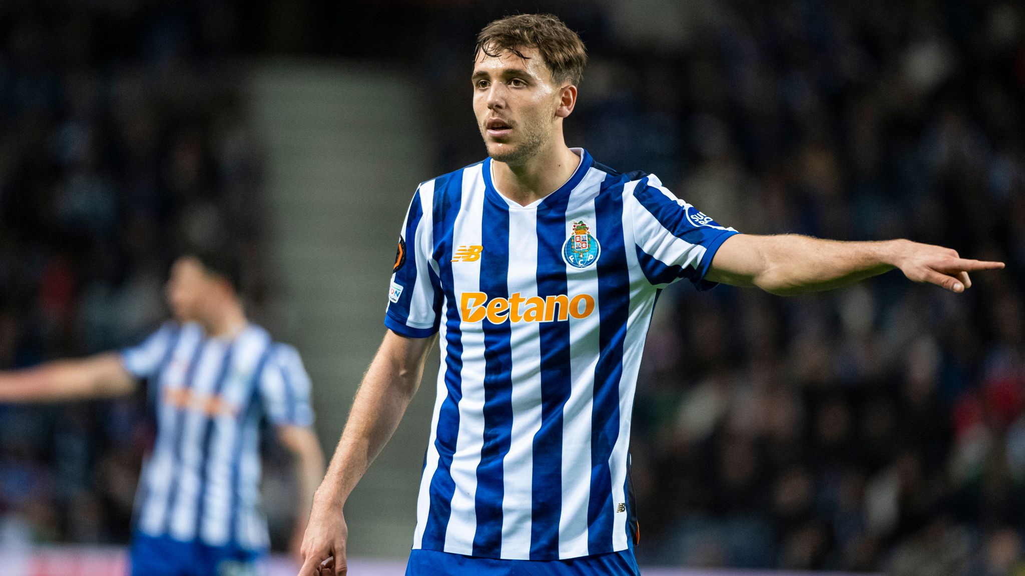 Nico Gonzalez: Man City hopeful of completing Deadline Day signing of ...