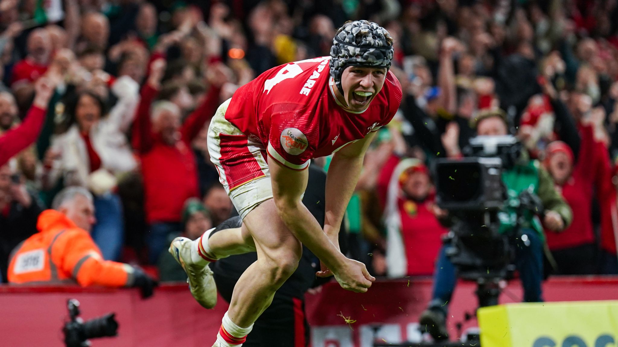 Wales 18-27 Ireland: Six Nations champions squeak win despite Garry ...
