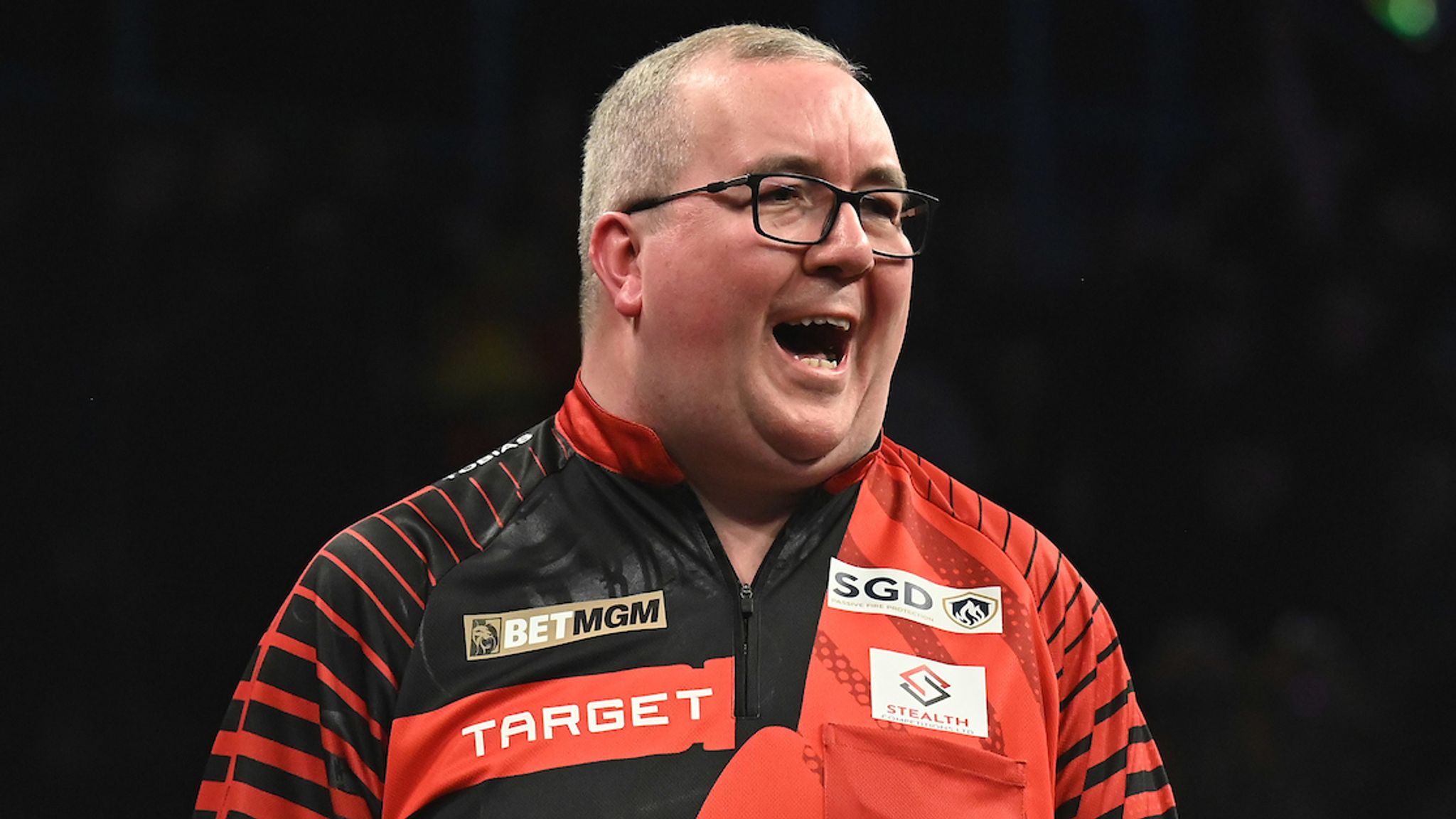 Nordic Darts Masters: Stephen Bunting wins second World Series title of 2025 as Luke Littler and ...