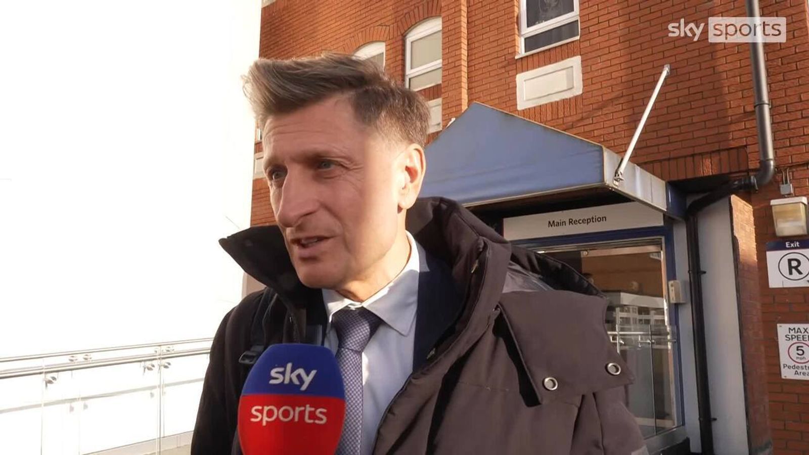 Jean-Philippe Mateta injury: Millwall fans' applause shows apparent ...