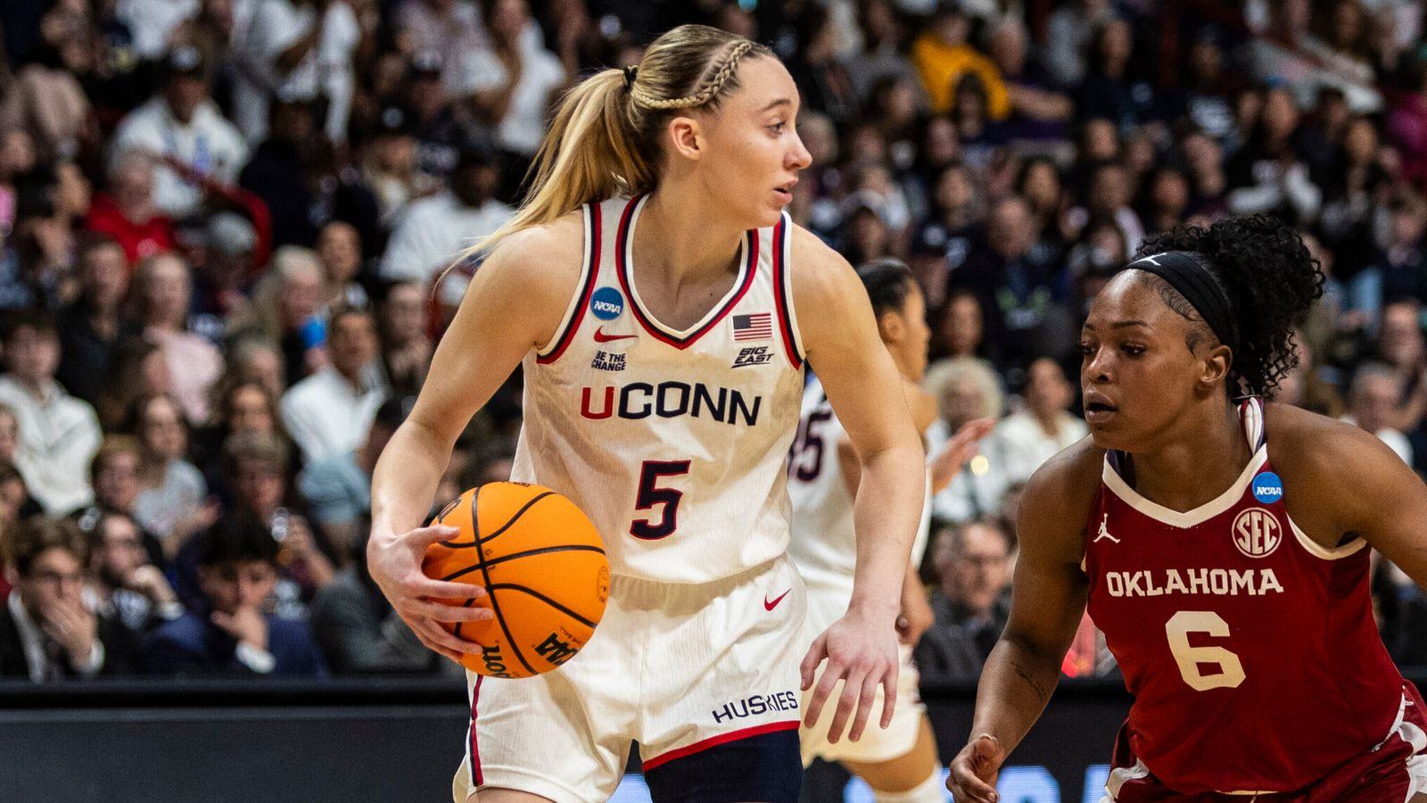 Paige Bueckers: 'Buckets' draws Caitlin Clark comparisons with career ...