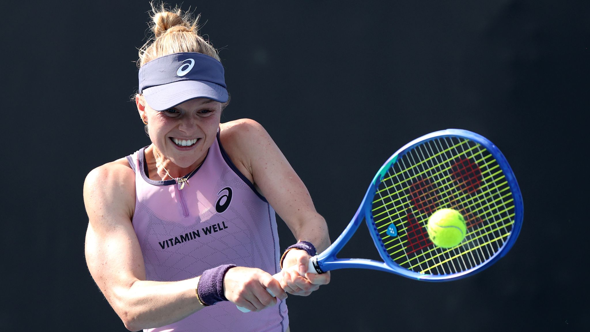 Britain's Harriet Dart issues apology after saying opponent 'smells ...