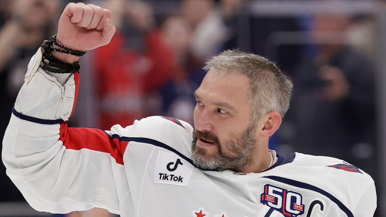 Alex Ovechkin: Washington Capitals forward breaks Wayne Gretzky's NHL all-time record by scoring ...