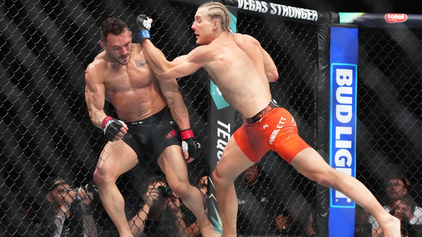 Paddy Pimblett hammers Michael Chandler to advance towards UFC title ...