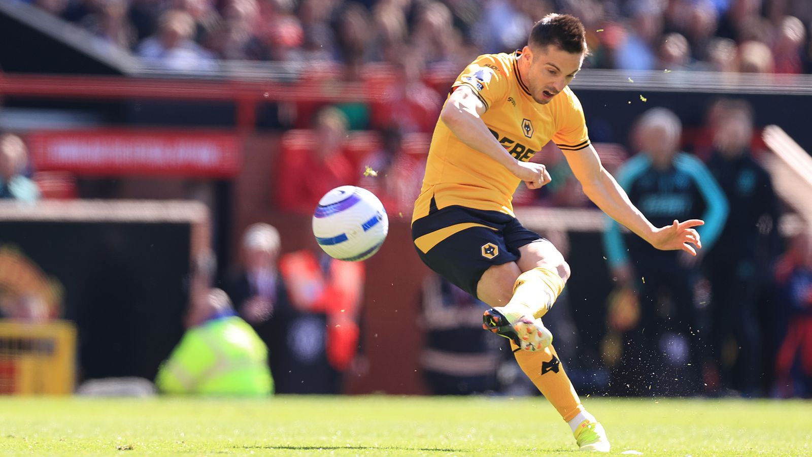 Man Utd 0 - 1 Wolves - Match Report & Highlights