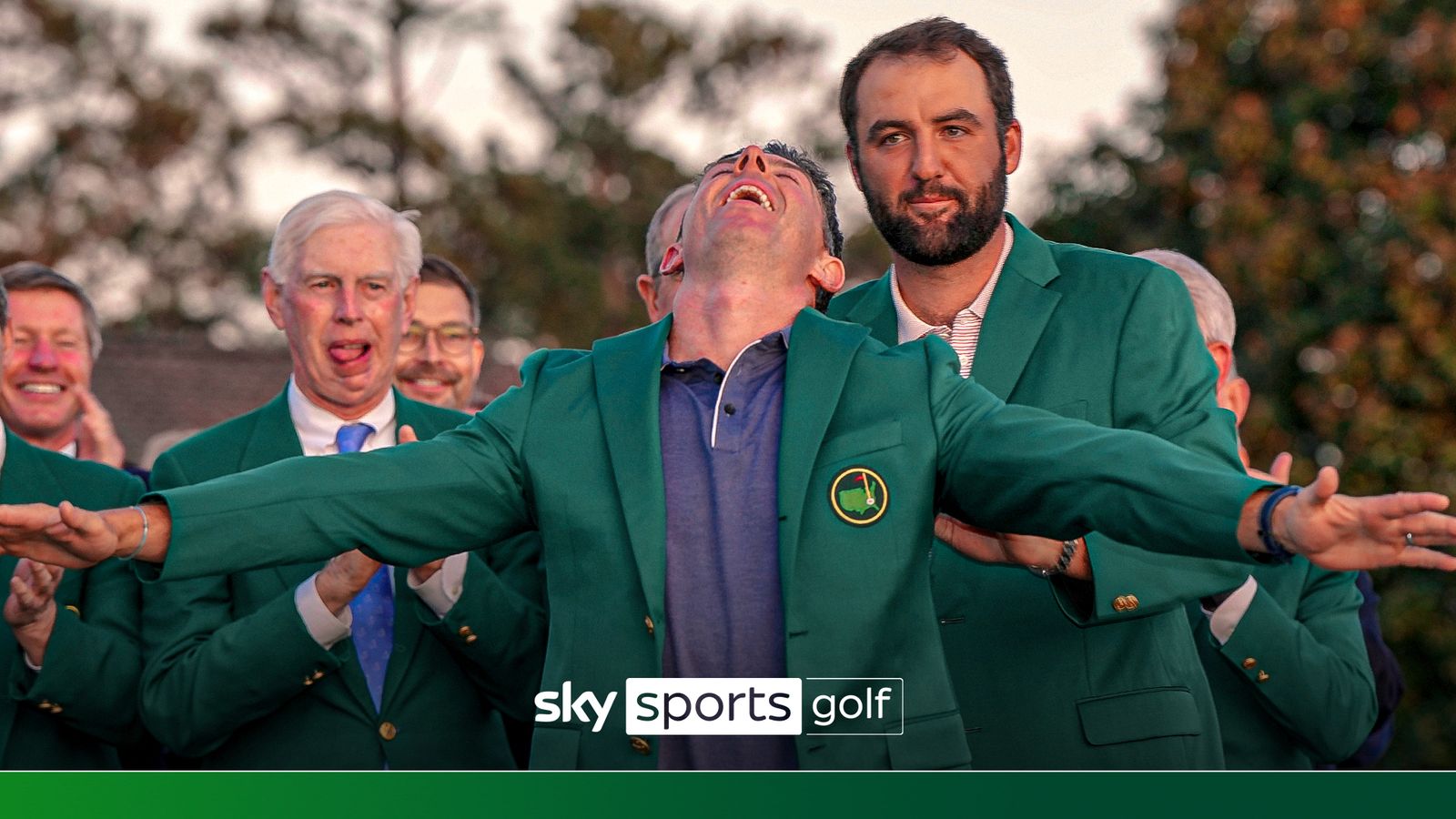 The moment Rory McIlroy was given the Green Jacket at the Masters 2025 | Golf News | Sky Sports