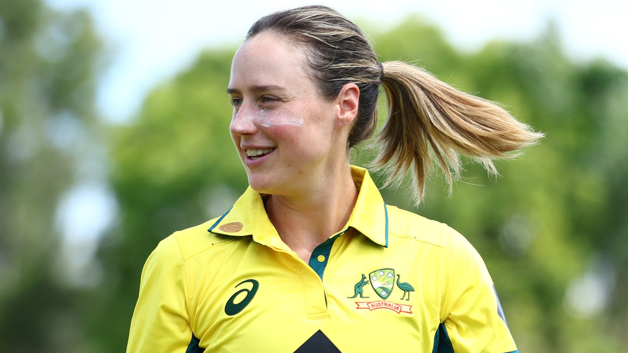 Ellyse Perry: Hampshire Hawks sign Australian cricketing icon for ...