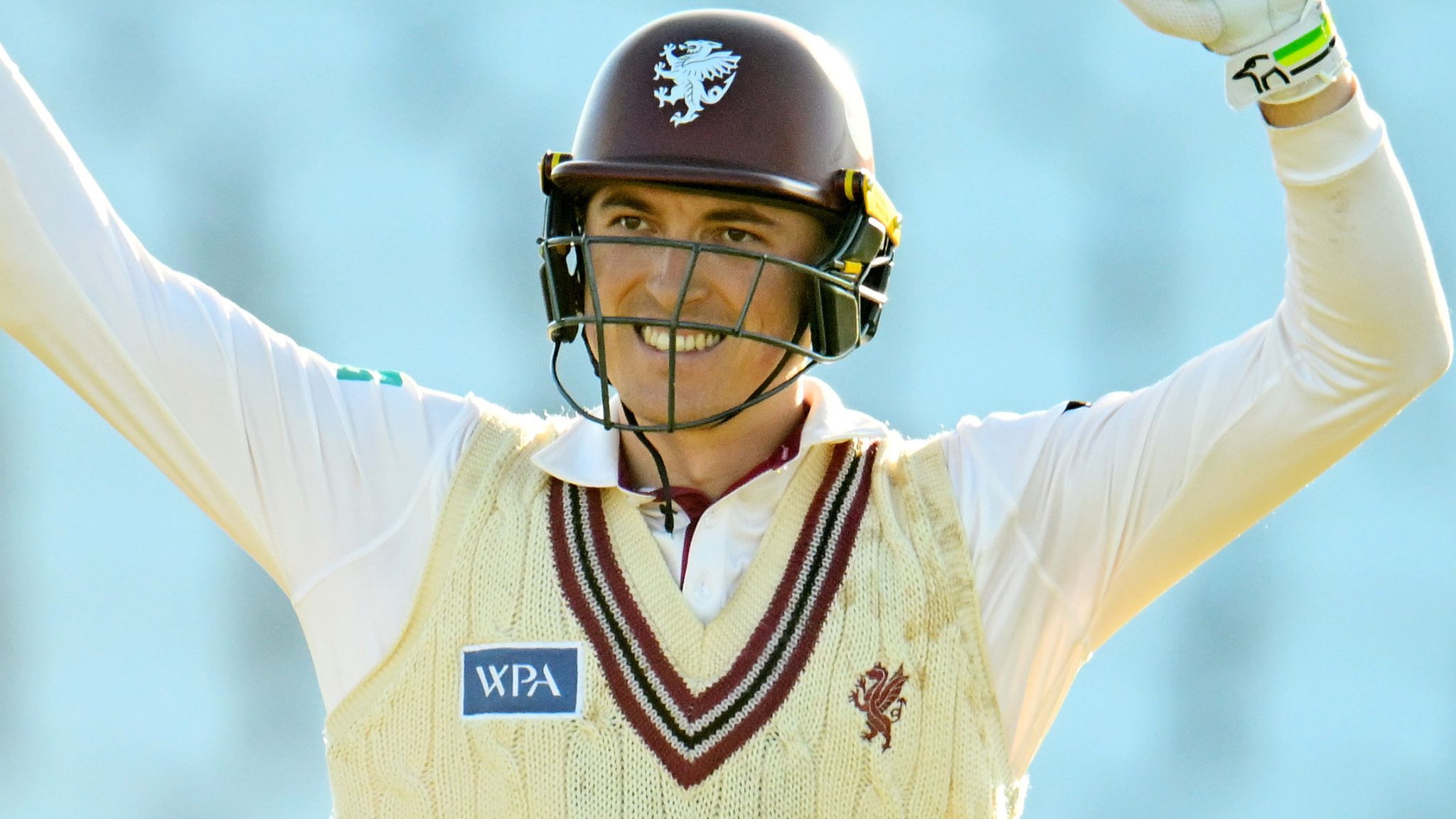 County Championship: Tom Banton scores triple ton to put Somerset in ...