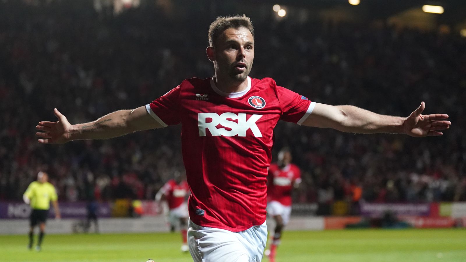 Charlton 1-0 Wycombe (Agg: 1-0) - highlights | Football News | Sky Sports