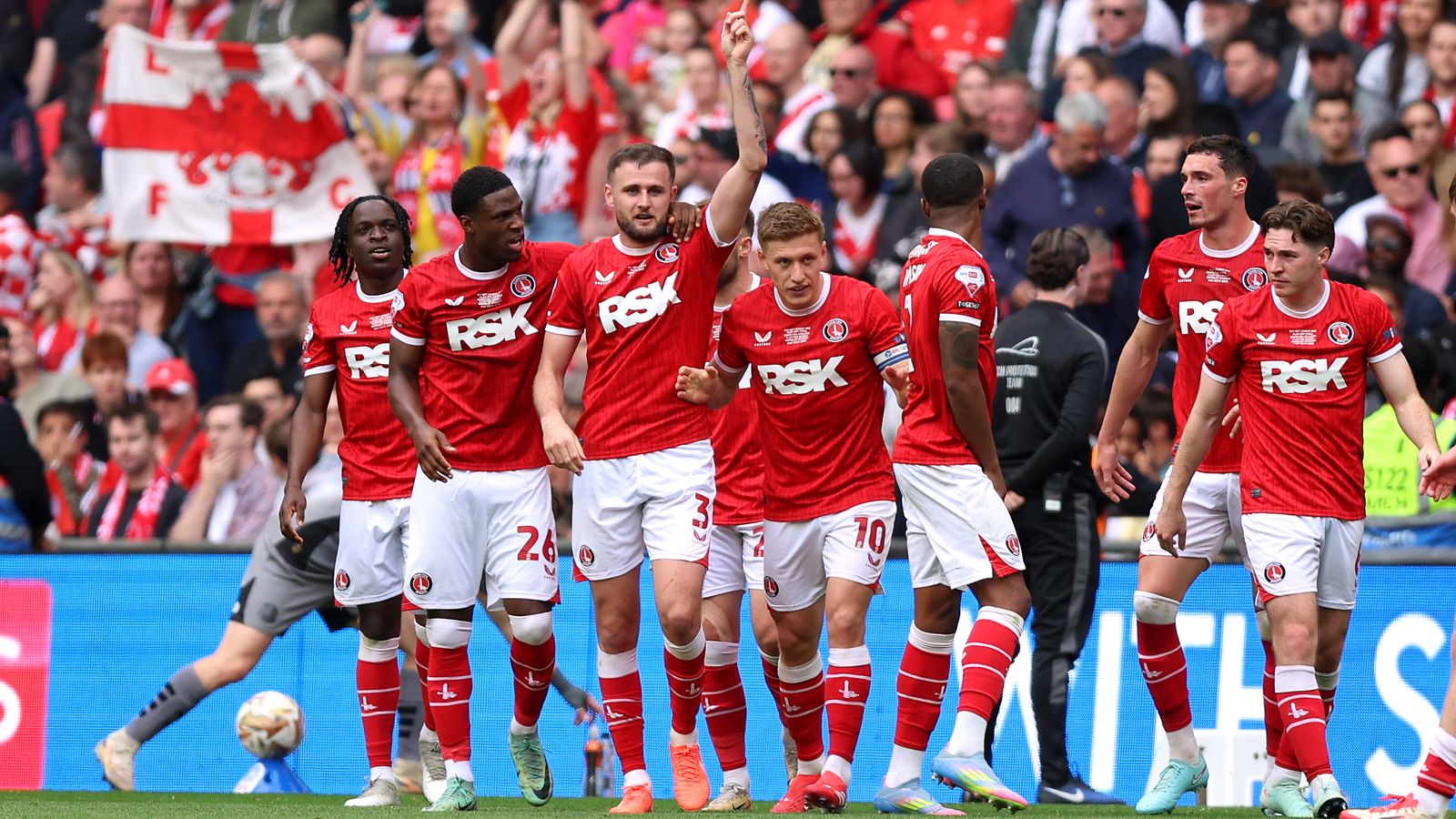 Charlton 1-0 Leyton Orient highlights | Football News | Sky Sports