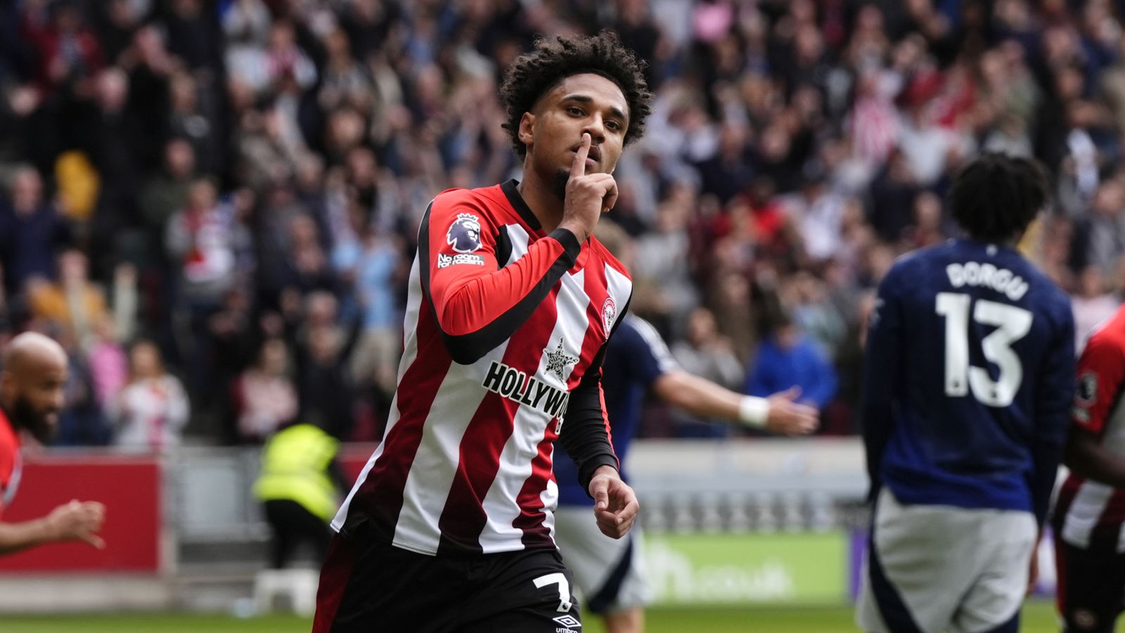 Brentford 4-3 Man Utd: Kevin Schade scores twice as Bees beat Europa ...