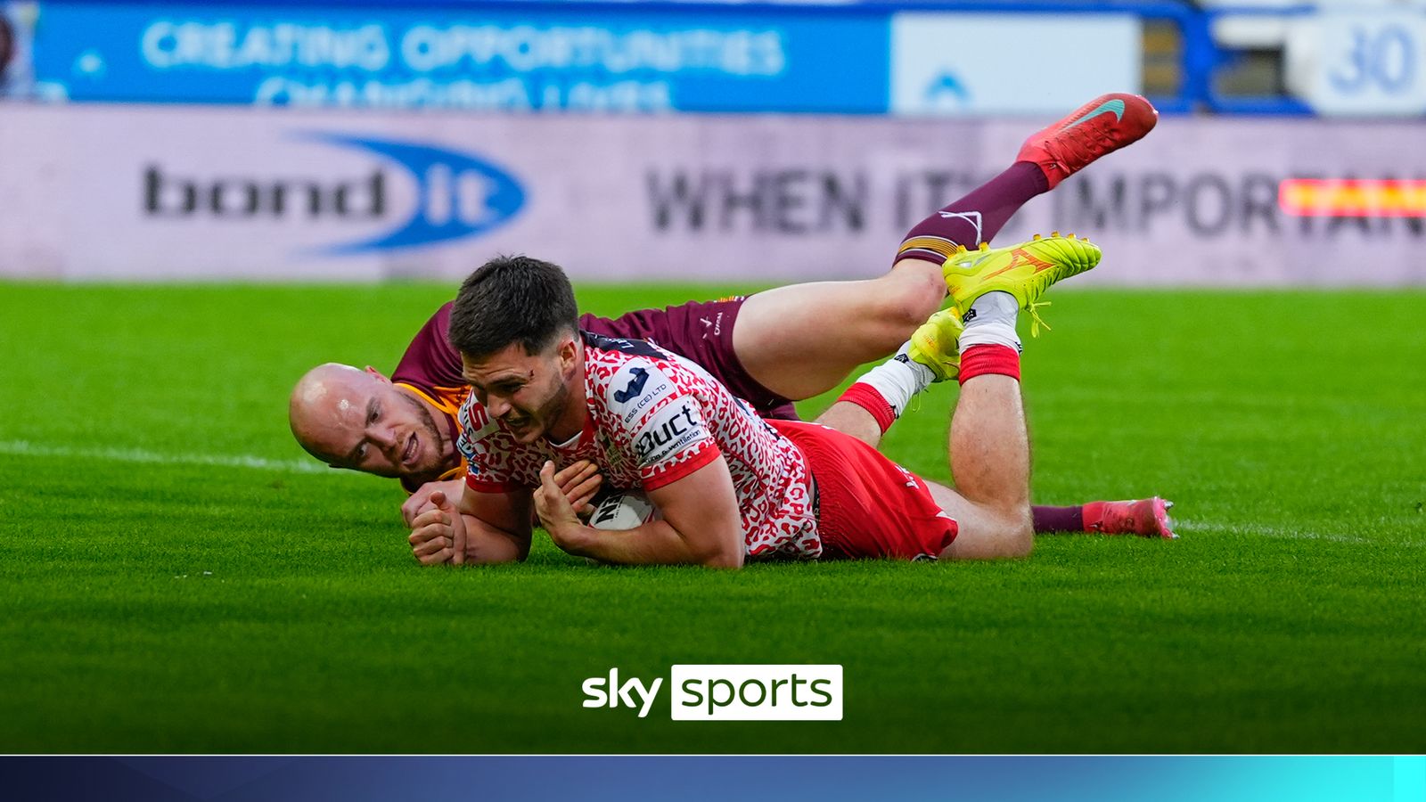 Super League: Leigh Leopards resist Huddersfield Giants fightback to reignite play-off charge ...