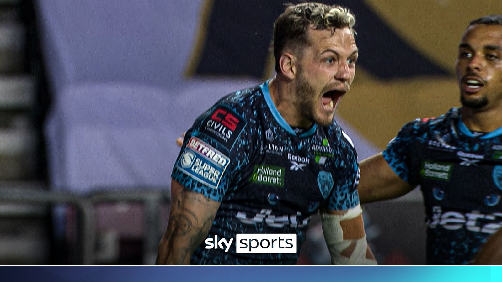 Wigan Warriors vs Leigh Leopard | Ethan O'Neill fights back for Leigh ...