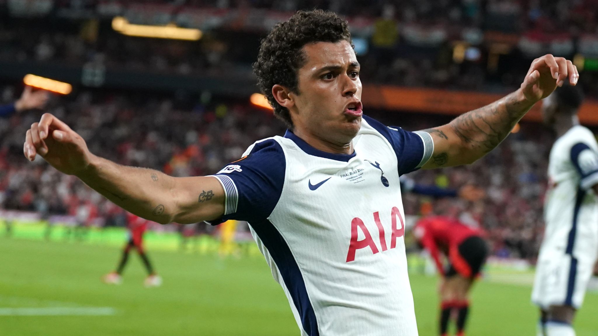 Brennan Johnson transfer news: Crystal Palace sign Wales winger from ...