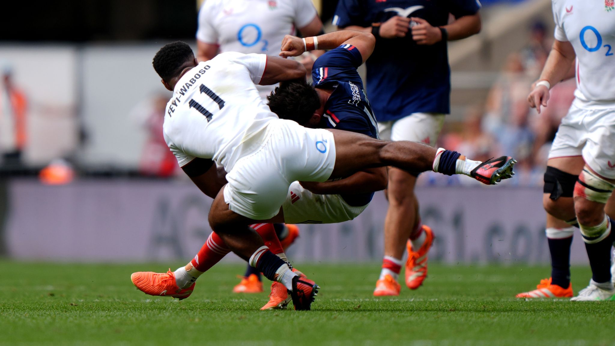 Immanuel Feyi-Waboso red-carded as England XV lose to France at Allianz ...