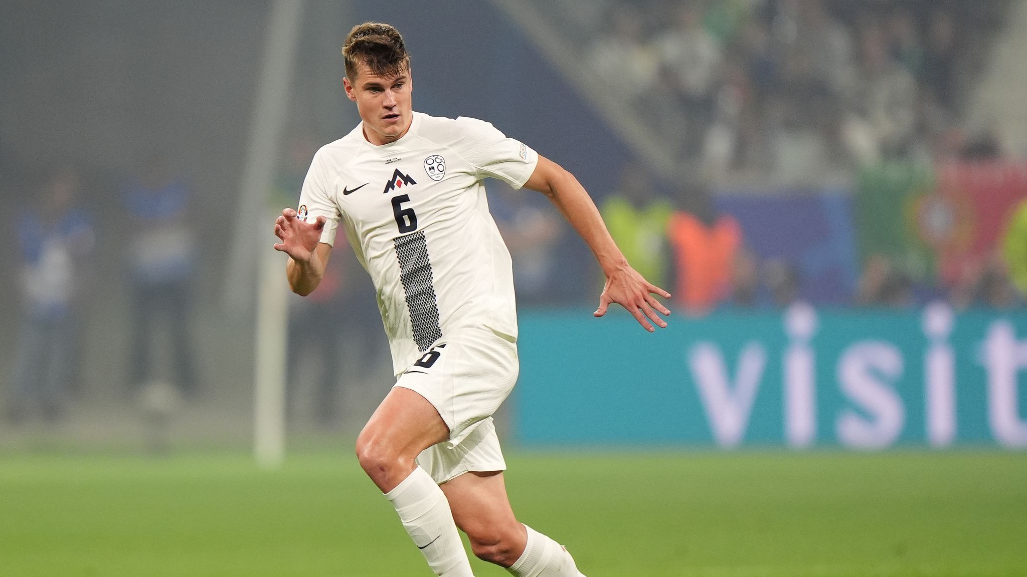 Jaka Bijol: Leeds United sign Slovenia defender from Udinese | Football ...