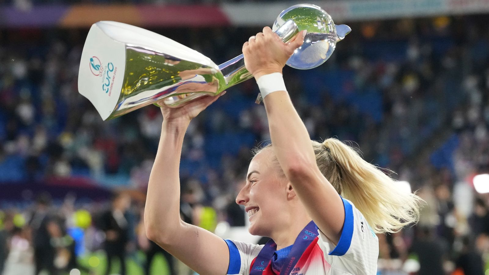 Women's Rugby World Cup: Ellie Kildunne eager to emulate Chloe Kelly ...