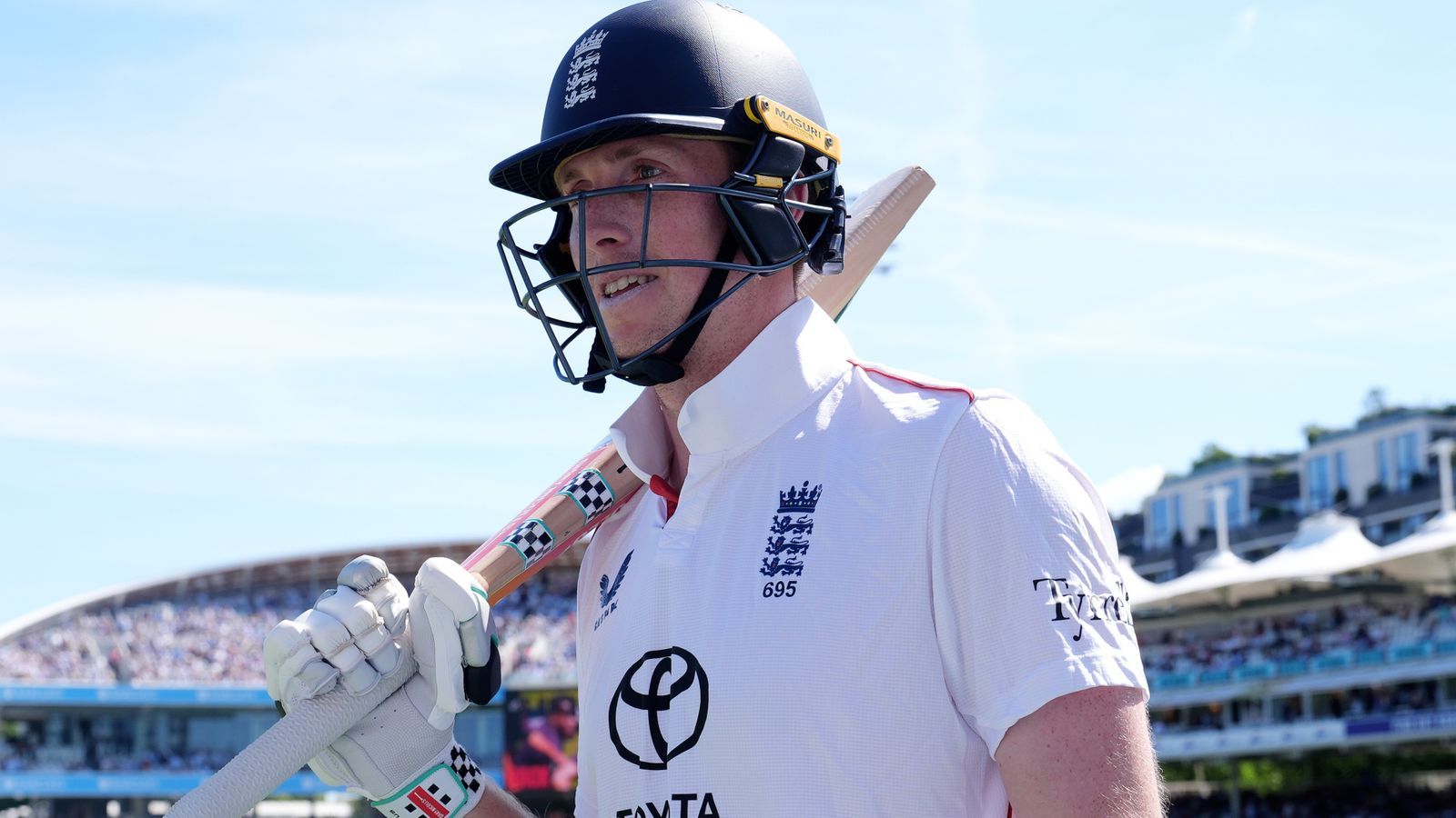 England vs India: Zak Crawley's timewasting angers Shubman Gill and ...
